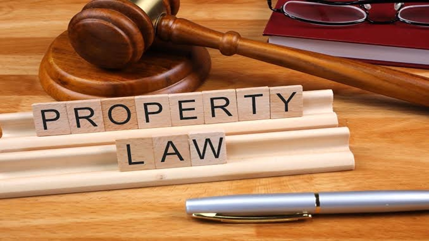 Property Law in Australia: Guide for Buyers & Investors